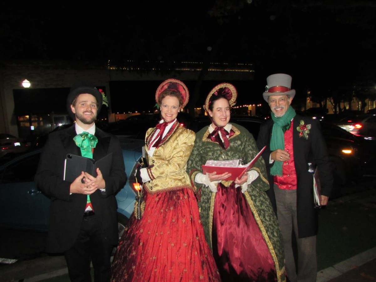 Holiday Promenade & Tree Lighting Ceremony | City of Claremont, CA